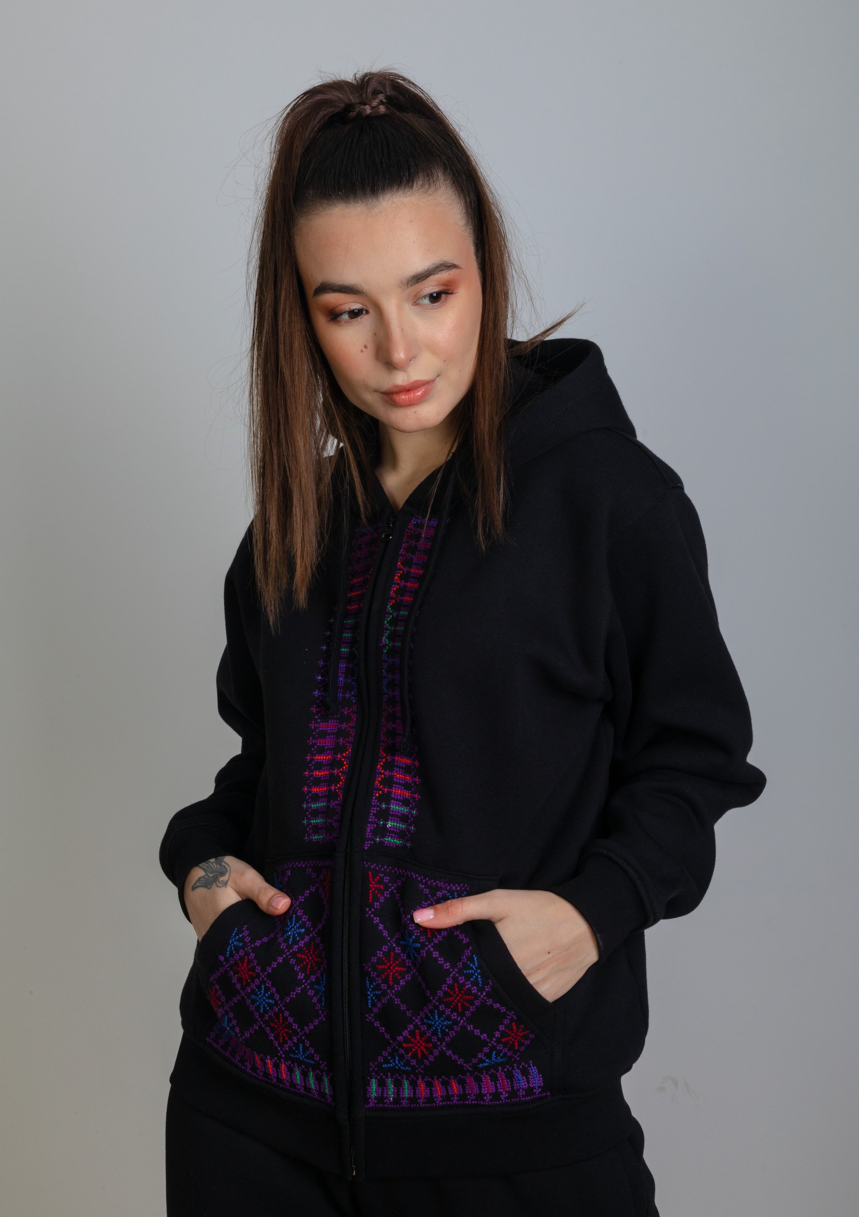 JOD 70.00 - Earrings Zip-up - Purple {JAFFA} – ramz.emboidery